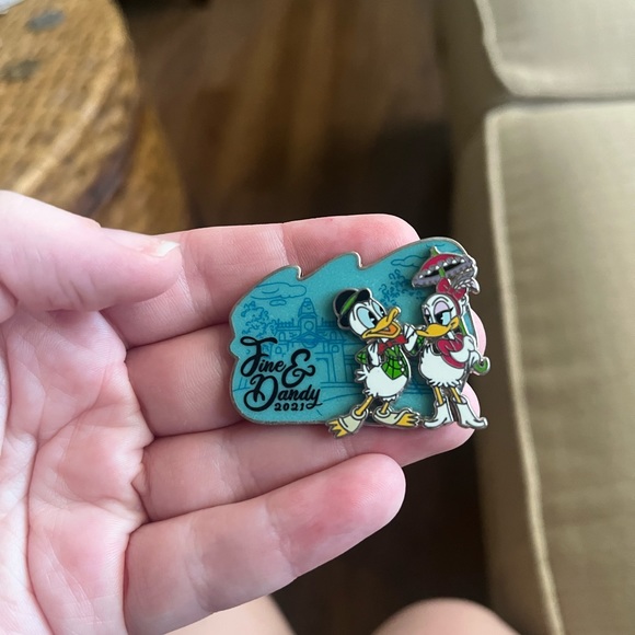 Disney | Accessories | Fine And Dandy 22 Disney Pin Donald Duck Daisy ...